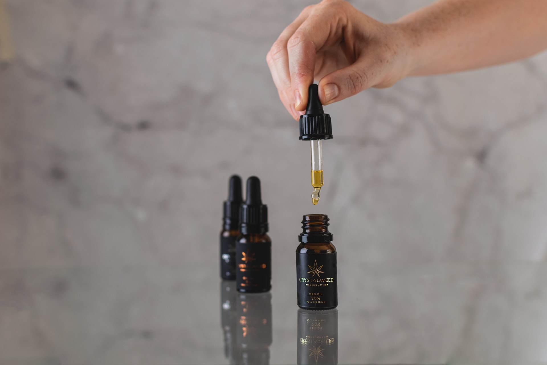 THCA vs THC: The Complete Consumer Guide | NuggMD