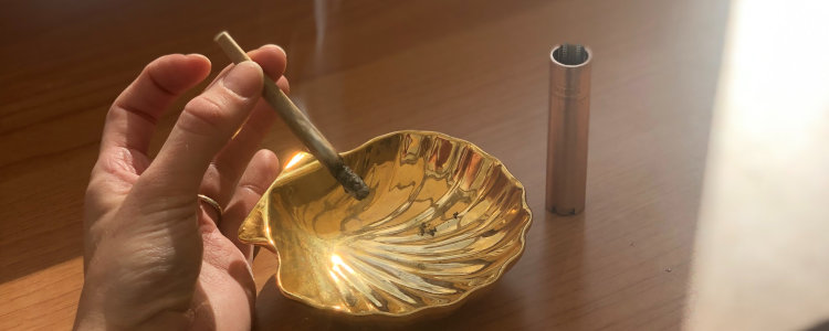 Smoking CBD: Benefits, Risks, and Best Methods | NuggMD