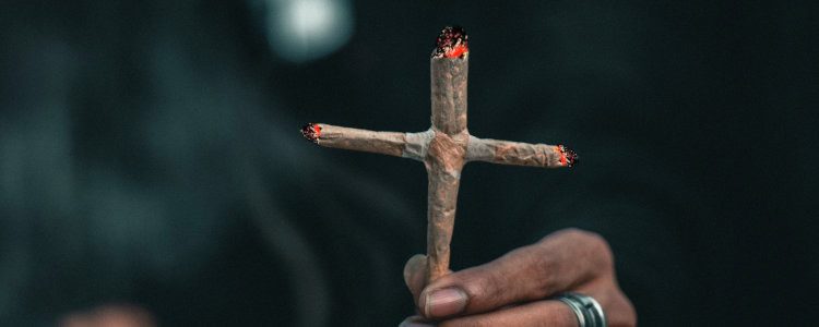 Cannabis First Timers: How to Roll a Joint | NuggMD